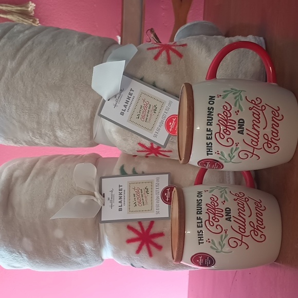 Hallmark | Holiday | Nwt Hallmark Blanket And Mug Set | Poshmark